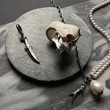 Ancient Skull Ring - Gothic Skull Ring - Macabre Gadgets Jewellery