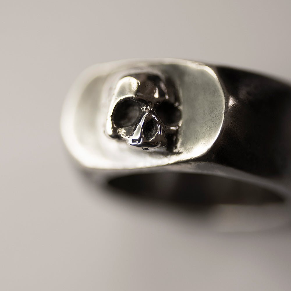 Macabre Gadgets Online Boutique