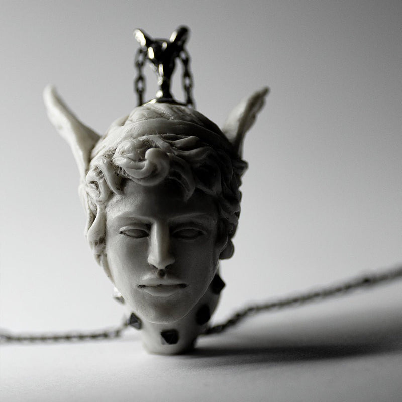 Hermes pendant - last items - Macabre Gadgets