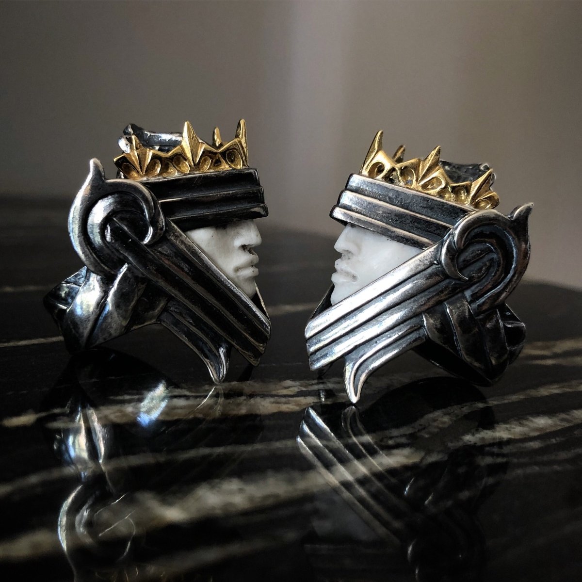 Mars ring - Macabre Gadgets