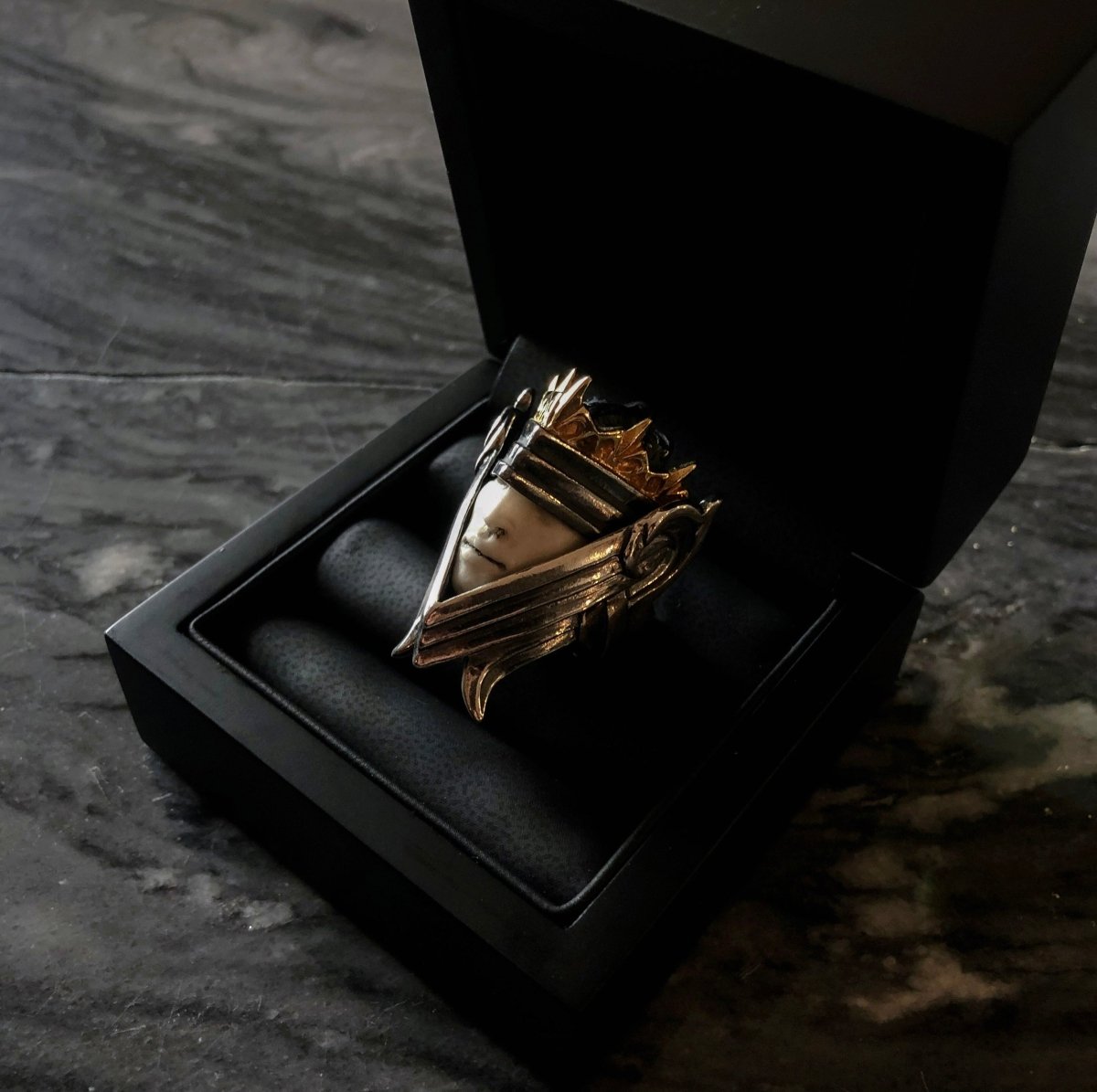 Mars ring - Macabre Gadgets