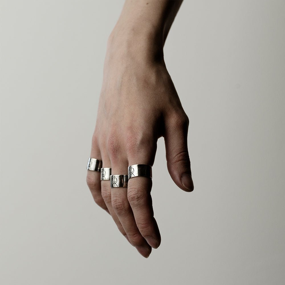 MG Logo ring - Macabre Gadgets