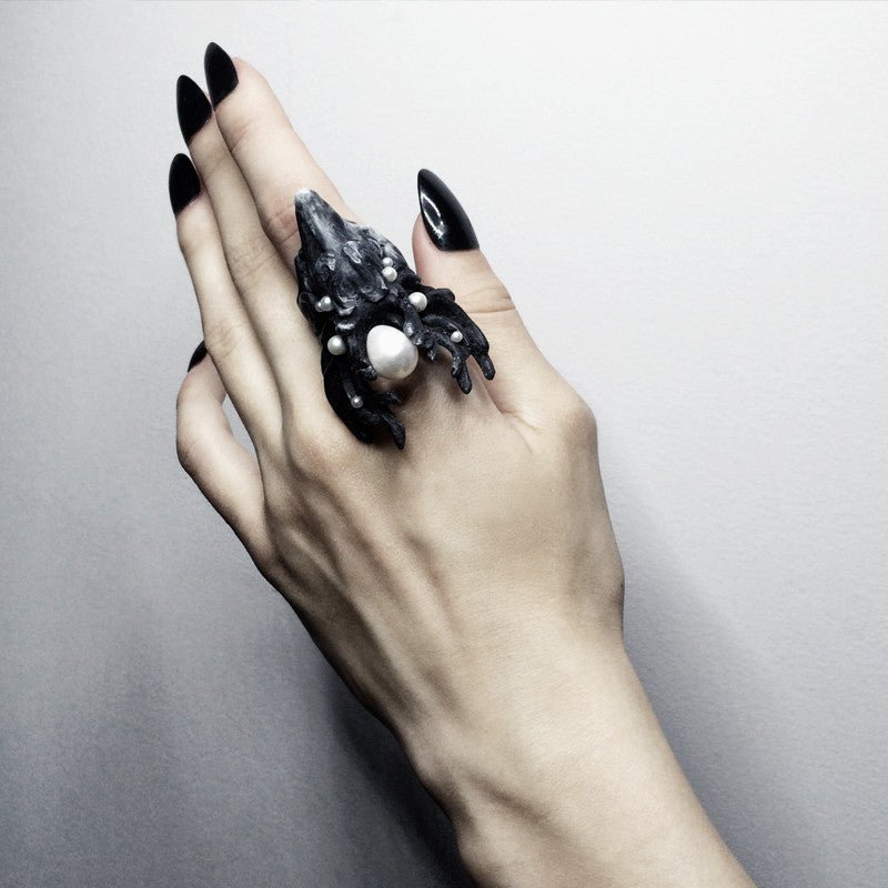 Nara ring - Macabre Gadgets