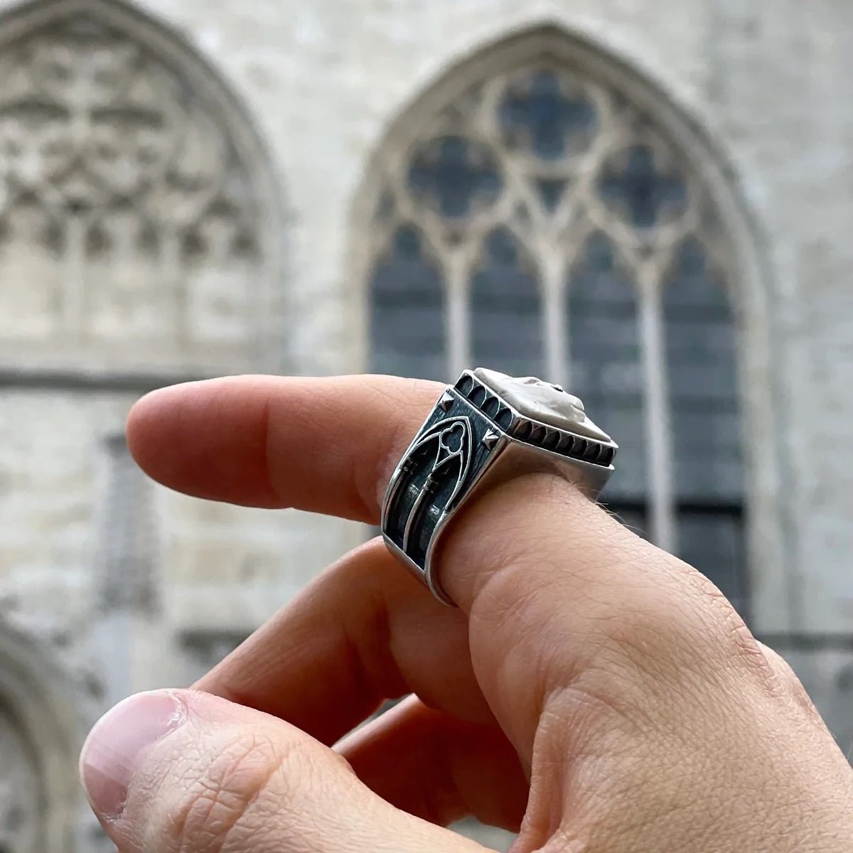 Oracle ring - Macabre Gadgets