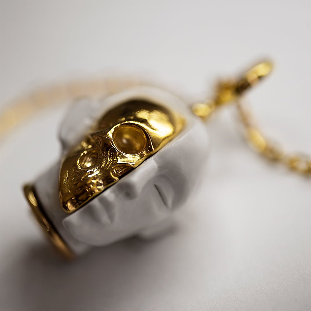 Oracle Skull pendant - white - Macabre Gadgets