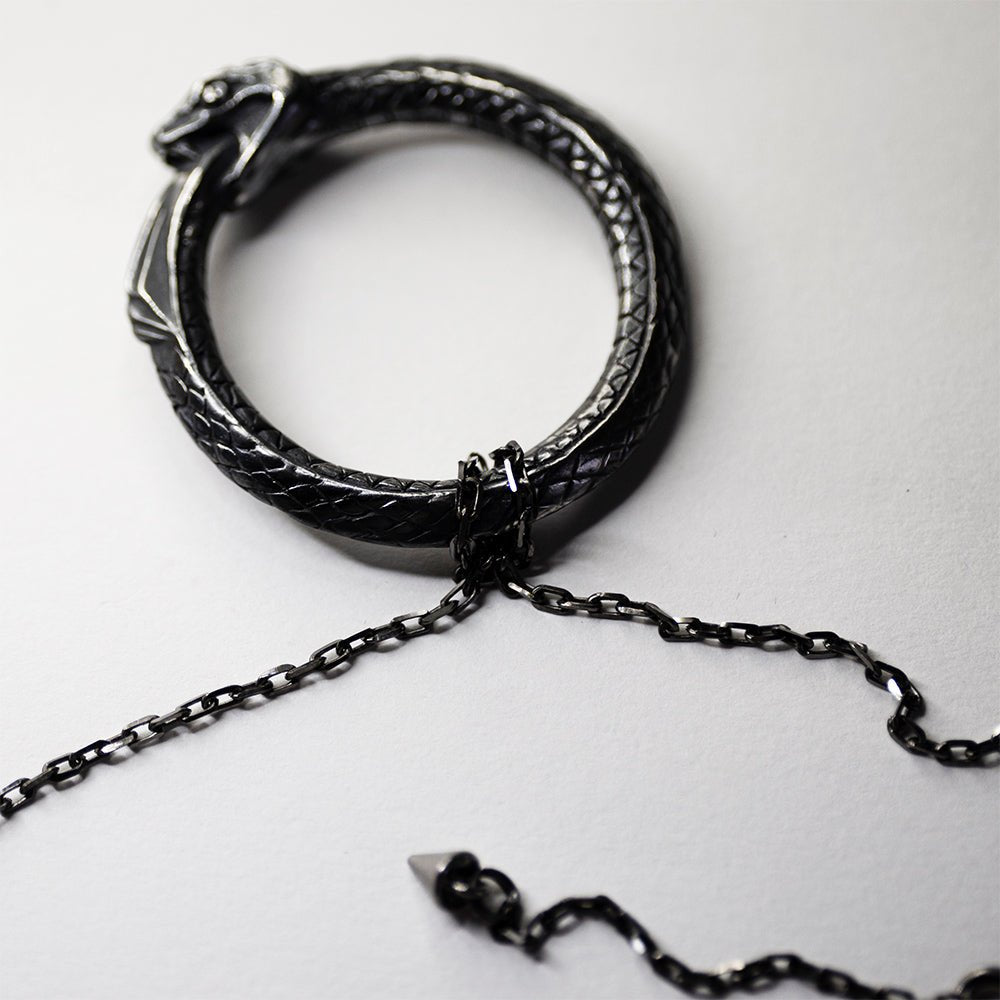 Ouroboros pendant - Macabre Gadgets