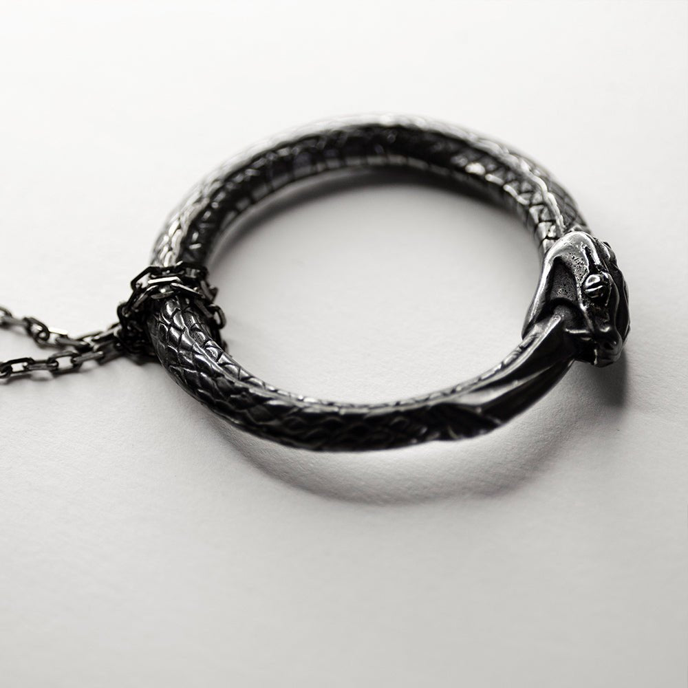 Ouroboros pendant - Macabre Gadgets