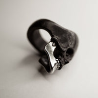 Golden Jaw Skull ring - Macabre Gadgets