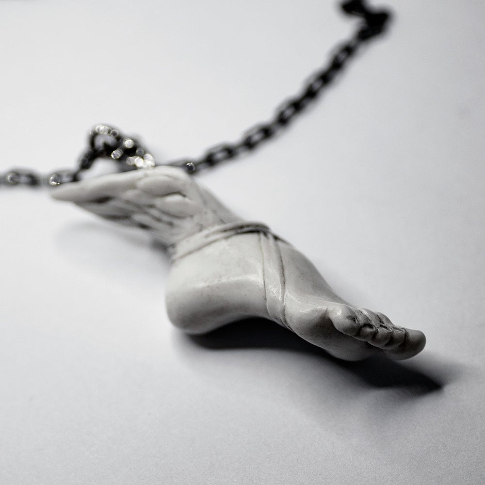 Talaria pendant - last items - Macabre Gadgets