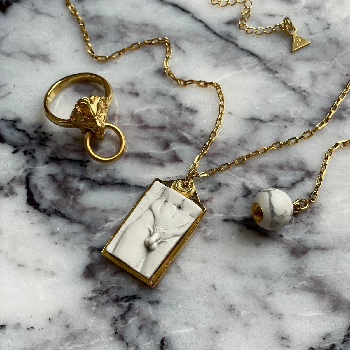 Torso pendant - last items - Macabre Gadgets